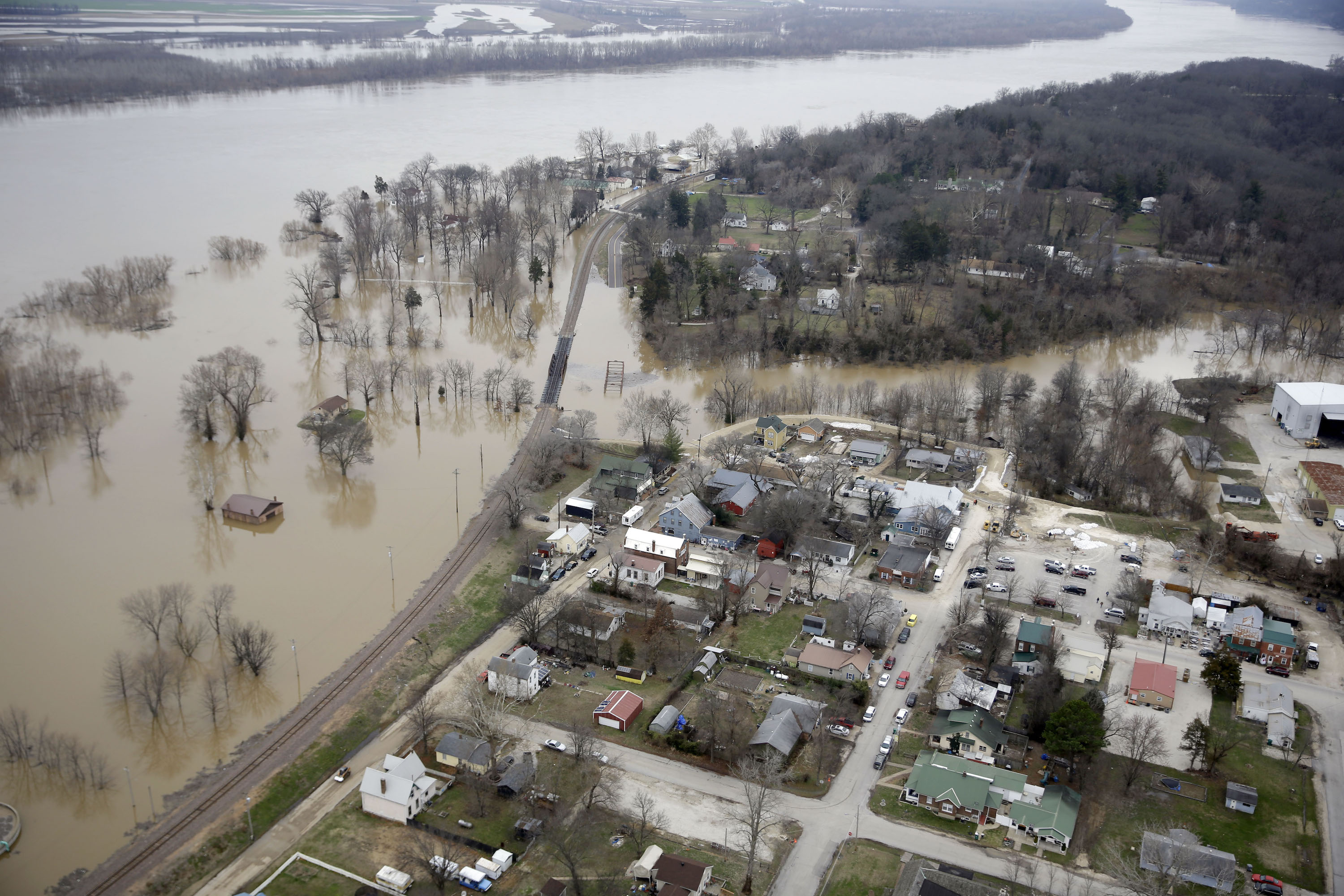 Al menos 24 muertos dejan las inundaciones en la cuenca del Mississippi ...