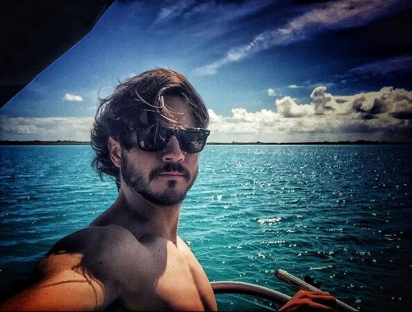 Alfredo Gatica te robó suspiros en 'Tres Veces Ana' - Univision