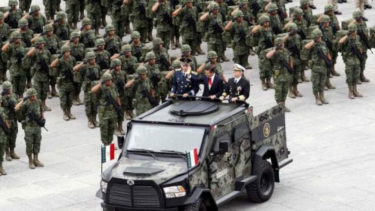 Peña Nieto utilizó un vehículo blindado hecho en México - Univision