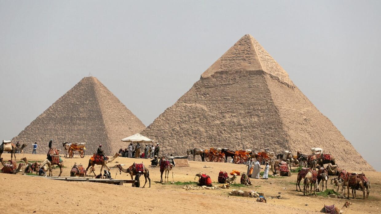 Descubren un impresionante espacio oculto en la Gran Pirámide de Giza ...