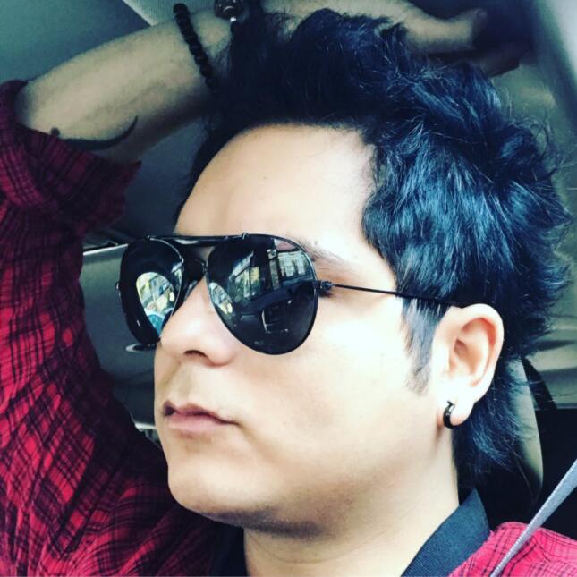 La exestrella infantil Fabián Chávez sorprendió al aparecer vestido de ...